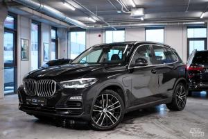 Melns BMW X5 2020 Marijampole, ar dzinēja tilpumu 3.00 L un nobraukumu 159 tūkst. km par 35950 €, foto 6 vietnē AUTOMOTO.COM.LV