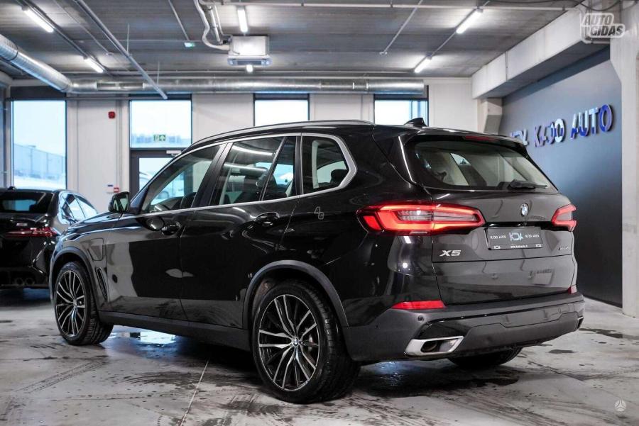 Melns BMW X5 2020 Marijampole, ar dzinēja tilpumu 3.00 L un nobraukumu 159 tūkst. km par 35950 €, foto 8 vietnē AUTOMOTO.COM.LV