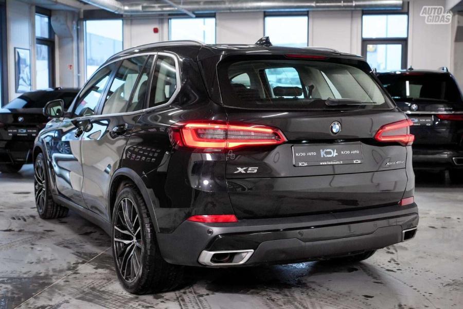 Melns BMW X5 2020 Marijampole, ar dzinēja tilpumu 3.00 L un nobraukumu 159 tūkst. km par 35950 €, foto 9 vietnē AUTOMOTO.COM.LV