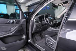 Melns BMW X5 2020 Marijampole, ar dzinēja tilpumu 3.00 L un nobraukumu 159 tūkst. km par 35950 €, foto 23 vietnē AUTOMOTO.COM.LV