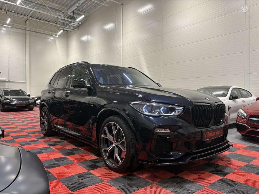 Melns BMW X5 2020 Viļņa, ar dzinēja tilpumu 3.00 L un nobraukumu 101 tūkst. km par 51990 €, foto 3 vietnē AUTOMOTO.COM.LV