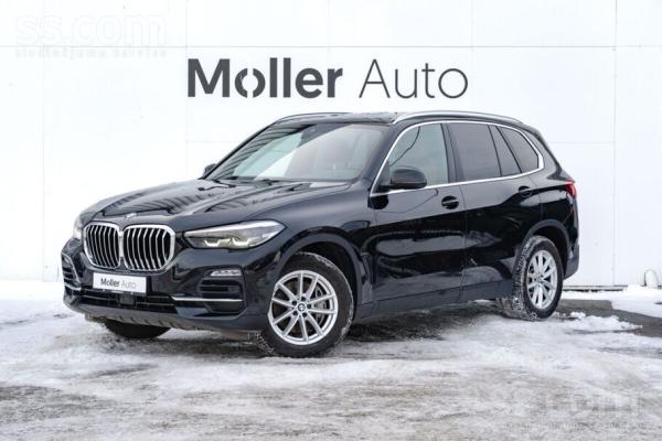 Black BMW X5 2020 in Riga, with an engine capacity of 3.00 L and mileage of 132 thousand km for 39950 €, photo 1 on AUTOMOTO.COM.LV
