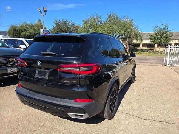 Black BMW X5 2020 in Siauliai, with an engine capacity of 3.00 L and mileage of 108 thousand km for 24500 €, photo 2 on AUTOMOTO.COM.LV