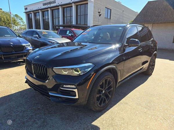 Black BMW X5 2020 in Siauliai, with an engine capacity of 3.00 L and mileage of 108 thousand km for 24500 €, photo 3 on AUTOMOTO.COM.LV