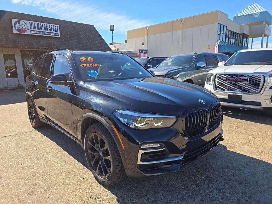 Black BMW X5 2020 in Siauliai, with an engine capacity of 3.00 L and mileage of 108 thousand km for 24500 €, photo 4 on AUTOMOTO.COM.LV