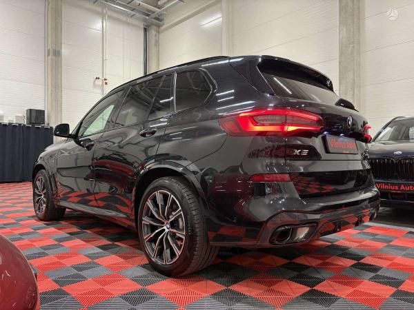 Melns BMW X5 2020 Viļņa, ar dzinēja tilpumu 3.00 L un nobraukumu 146 tūkst. km par 46990 €, foto 6 vietnē AUTOMOTO.COM.LV
