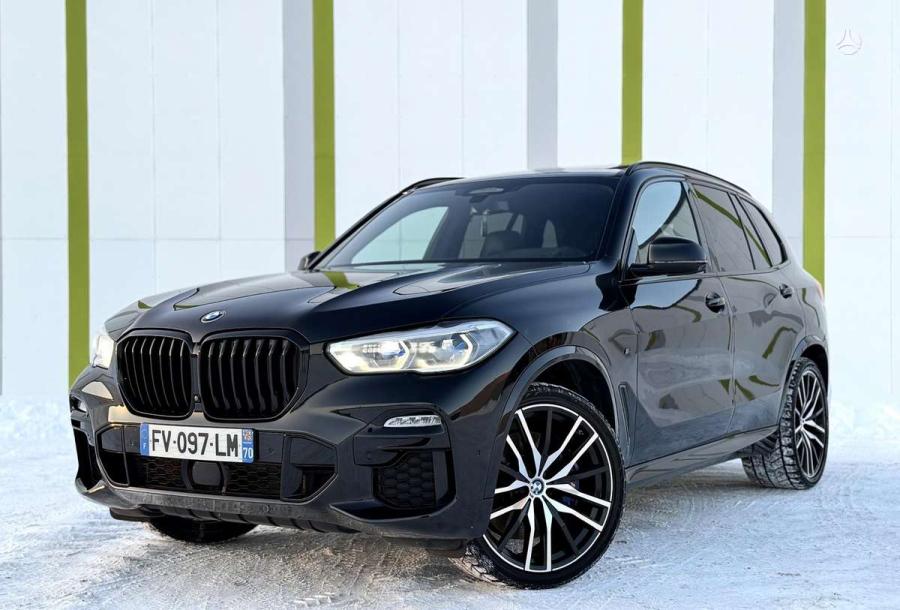 Melns BMW X5 2020 Tauragė, ar dzinēja tilpumu 2.99 L un nobraukumu 120 tūkst. km par 42000 €, foto 2 vietnē AUTOMOTO.COM.LV