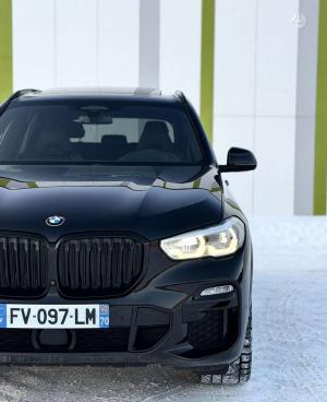 Melns BMW X5 2020 Tauragė, ar dzinēja tilpumu 2.99 L un nobraukumu 120 tūkst. km par 42000 €, foto 4 vietnē AUTOMOTO.COM.LV