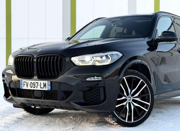 Black BMW X5 2020 in Taurage, with an engine capacity of 2.99 L and mileage of 120 thousand km for 42000 €, photo 7 on AUTOMOTO.COM.LV