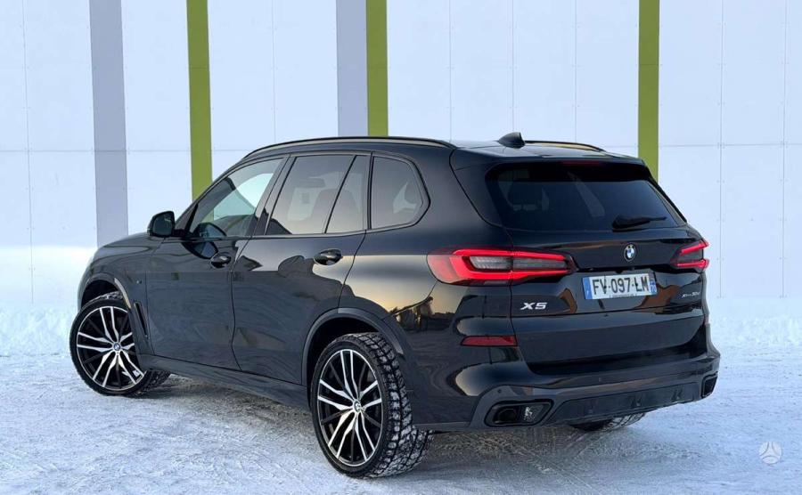 Melns BMW X5 2020 Tauragė, ar dzinēja tilpumu 2.99 L un nobraukumu 120 tūkst. km par 42000 €, foto 21 vietnē AUTOMOTO.COM.LV