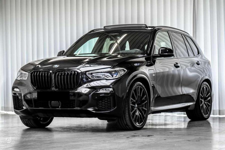 Melns BMW X5 2020 Tukums, ar dzinēja tilpumu 3.00 L un nobraukumu 148 tūkst. km par 49990 €, foto 2 vietnē AUTOMOTO.COM.LV