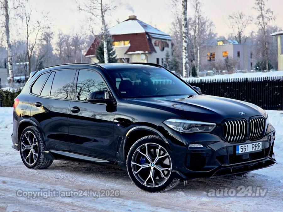 Melns BMW X5 2020 Tallina, ar dzinēja tilpumu 3.00 L un nobraukumu 195 tūkst. km par 40990 €, foto 1 vietnē AUTOMOTO.COM.LV