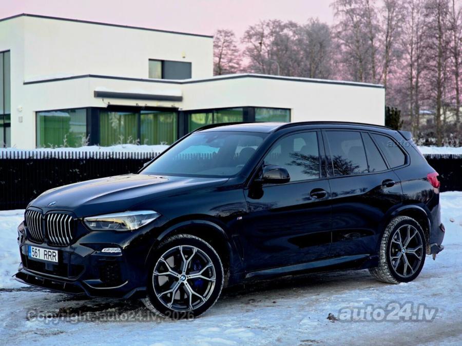 Black BMW X5 2020 in Tallinn, with an engine capacity of 3.00 L and mileage of 195 thousand km for 40990 €, photo 3 on AUTOMOTO.COM.LV