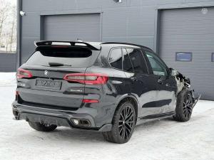 Melns BMW X5 2020 Kauņa, ar dzinēja tilpumu 3.00 L un nobraukumu 134 tūkst. km par 28650 €, foto 3 vietnē AUTOMOTO.COM.LV