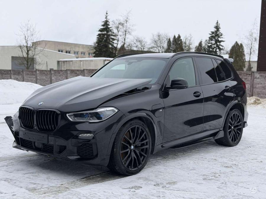 Melns BMW X5 2020 Kauņa, ar dzinēja tilpumu 3.00 L un nobraukumu 134 tūkst. km par 28650 €, foto 4 vietnē AUTOMOTO.COM.LV