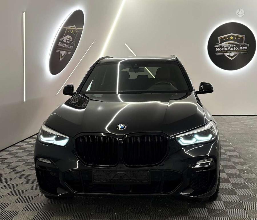 Black BMW X5 2020 in Marijampole, with an engine capacity of 2.99 L and mileage of 262 thousand km for 34999 €, photo 34 on AUTOMOTO.COM.LV