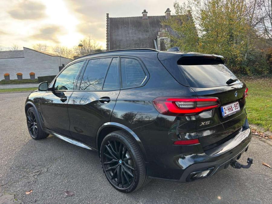 Melns BMW X5 2020 Šauļi, ar dzinēja tilpumu 3.00 L un nobraukumu 220 tūkst. km par 39900 €, foto 4 vietnē AUTOMOTO.COM.LV