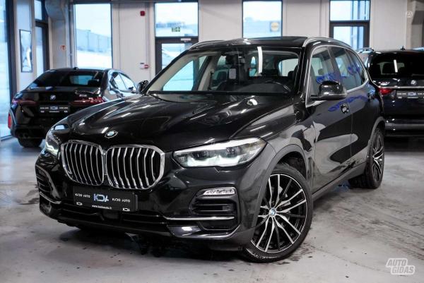 Black BMW X5 2020 in Marijampole, with an engine capacity of 3.00 L and mileage of 159 thousand km for 35950 €, photo 4 on AUTOMOTO.COM.LV