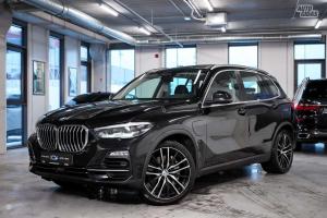 Melns BMW X5 2020 Marijampole, ar dzinēja tilpumu 3.00 L un nobraukumu 159 tūkst. km par 35950 €, foto 5 vietnē AUTOMOTO.COM.LV