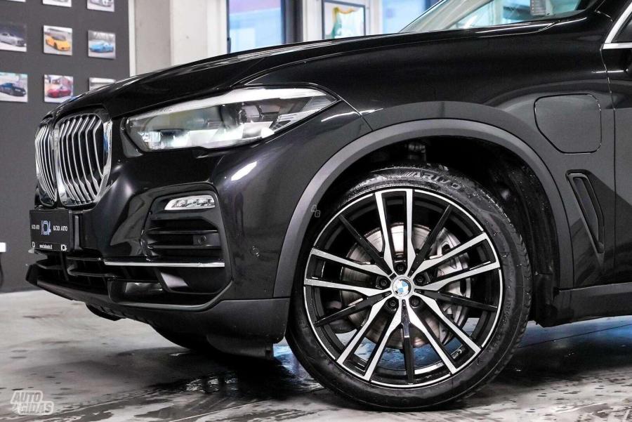 Melns BMW X5 2020 Marijampole, ar dzinēja tilpumu 3.00 L un nobraukumu 159 tūkst. km par 35950 €, foto 6 vietnē AUTOMOTO.COM.LV