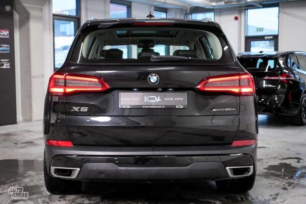 Black BMW X5 2020 in Marijampole, with an engine capacity of 3.00 L and mileage of 159 thousand km for 35950 €, photo 10 on AUTOMOTO.COM.LV