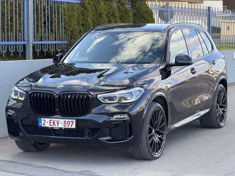 Black BMW X5 2020 in Vilnius, with an engine capacity of 3.00 L and mileage of 226 thousand km for 38000 €, photo 1 on AUTOMOTO.COM.LV