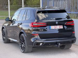 Black BMW X5 2020 in Vilnius, with an engine capacity of 3.00 L and mileage of 226 thousand km for 38000 €, photo 4 on AUTOMOTO.COM.LV