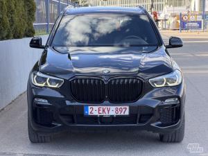 Black BMW X5 2020 in Vilnius, with an engine capacity of 3.00 L and mileage of 226 thousand km for 38000 €, photo 9 on AUTOMOTO.COM.LV
