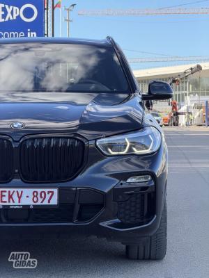 Black BMW X5 2020 in Vilnius, with an engine capacity of 3.00 L and mileage of 226 thousand km for 38000 €, photo 10 on AUTOMOTO.COM.LV