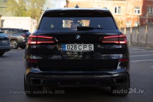 Black BMW X5 2020 in Tallinn, with an engine capacity of 3.00 L and mileage of 165 thousand km for 41540 €, photo 3 on AUTOMOTO.COM.LV