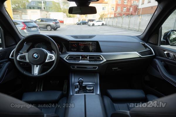 Black BMW X5 2020 in Tallinn, with an engine capacity of 3.00 L and mileage of 165 thousand km for 41540 €, photo 10 on AUTOMOTO.COM.LV