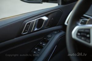 Black BMW X5 2020 in Tallinn, with an engine capacity of 3.00 L and mileage of 165 thousand km for 41540 €, photo 15 on AUTOMOTO.COM.LV