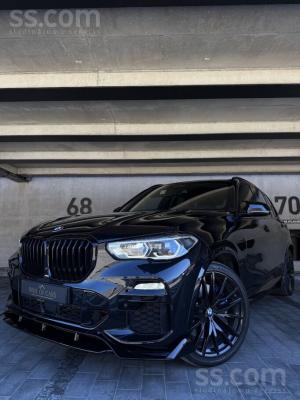 Black BMW X5 2020 in Riga, with an engine capacity of 3.00 L and mileage of 224 thousand km for 41990 €, photo 1 on AUTOMOTO.COM.LV