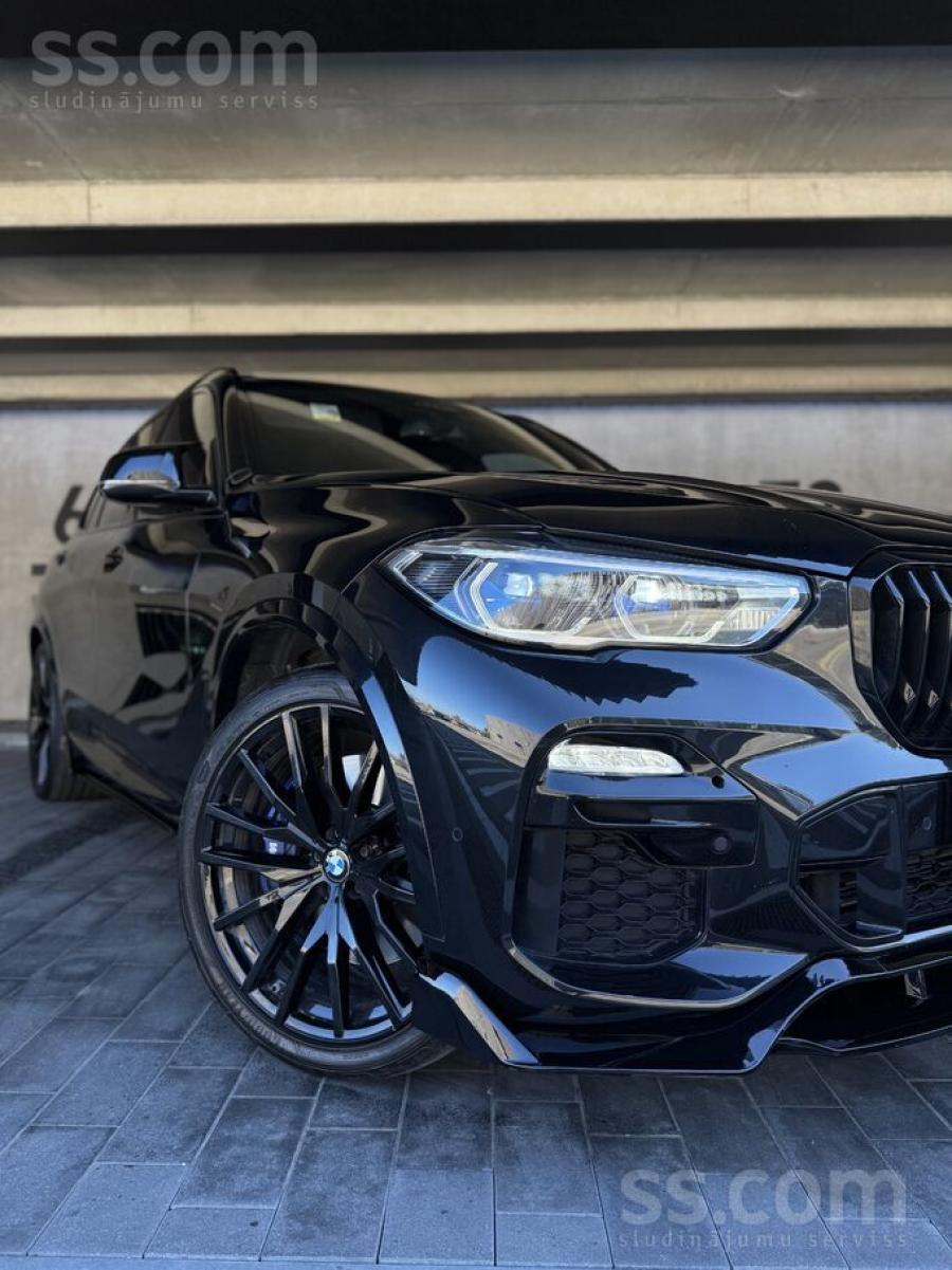 Black BMW X5 2020 in Riga, with an engine capacity of 3.00 L and mileage of 224 thousand km for 41990 €, photo 6 on AUTOMOTO.COM.LV