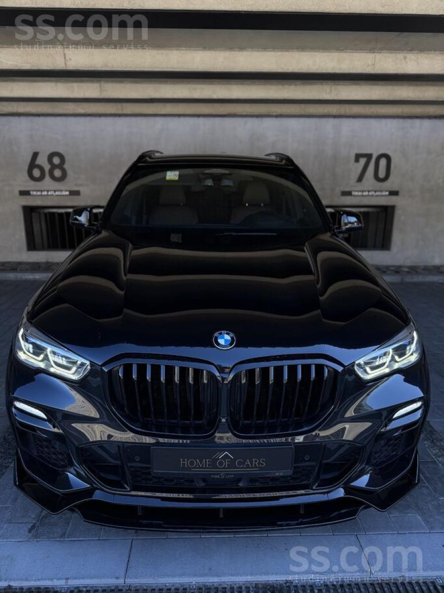 Black BMW X5 2020 in Riga, with an engine capacity of 3.00 L and mileage of 224 thousand km for 41990 €, photo 11 on AUTOMOTO.COM.LV