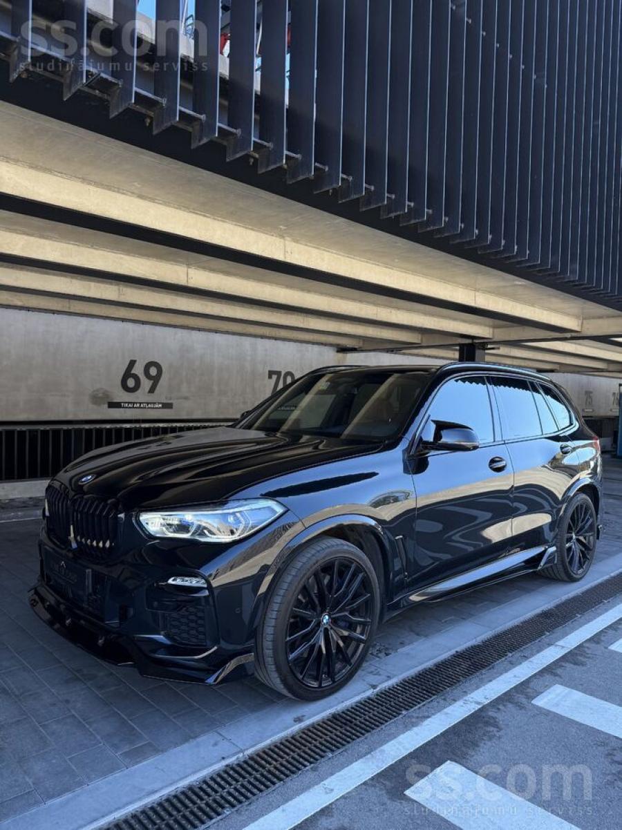 Black BMW X5 2020 in Riga, with an engine capacity of 3.00 L and mileage of 224 thousand km for 41990 €, photo 16 on AUTOMOTO.COM.LV