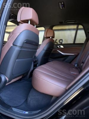 Black BMW X5 2020 in Riga, with an engine capacity of 3.00 L and mileage of 224 thousand km for 41990 €, photo 20 on AUTOMOTO.COM.LV