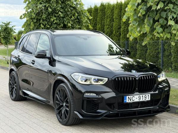 Melns BMW X5 2020 Rīga, ar dzinēja tilpumu 4.40 L un nobraukumu 149 tūkst. km par 49500 €, foto 5 vietnē AUTOMOTO.COM.LV