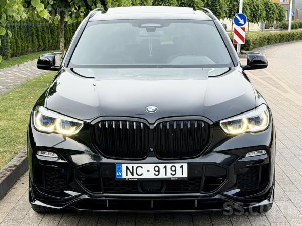 Melns BMW X5 2020 Rīga, ar dzinēja tilpumu 4.40 L un nobraukumu 149 tūkst. km par 49500 €, foto 9 vietnē AUTOMOTO.COM.LV