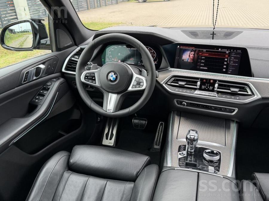 Black BMW X5 2020 in Riga, with an engine capacity of 4.40 L and mileage of 149 thousand km for 49500 €, photo 15 on AUTOMOTO.COM.LV