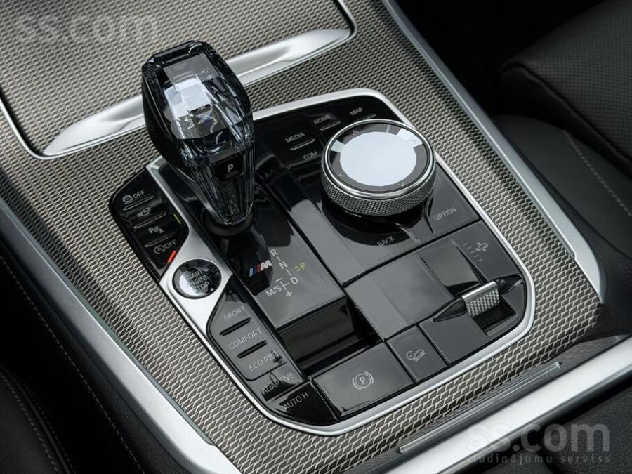 Black BMW X5 2020 in Riga, with an engine capacity of 4.40 L and mileage of 149 thousand km for 49500 €, photo 23 on AUTOMOTO.COM.LV