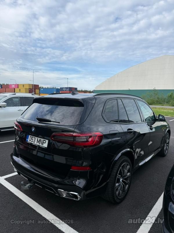 Melns BMW X5 2020 Tallina, ar dzinēja tilpumu 3.00 L un nobraukumu 136 tūkst. km par 49999 €, foto 3 vietnē AUTOMOTO.COM.LV