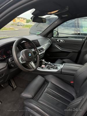 Melns BMW X5 2020 Tallina, ar dzinēja tilpumu 3.00 L un nobraukumu 136 tūkst. km par 49999 €, foto 6 vietnē AUTOMOTO.COM.LV