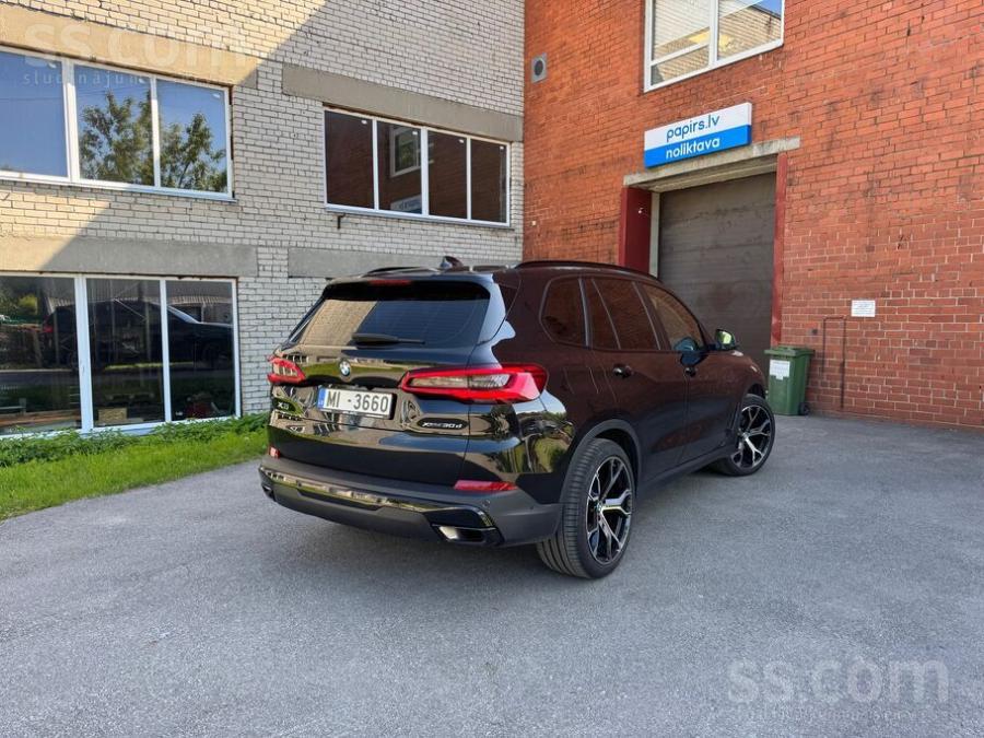 Melns BMW X5 2020 Rīga, ar dzinēja tilpumu 3.00 L un nobraukumu 146 tūkst. km par 42350 €, foto 3 vietnē AUTOMOTO.COM.LV