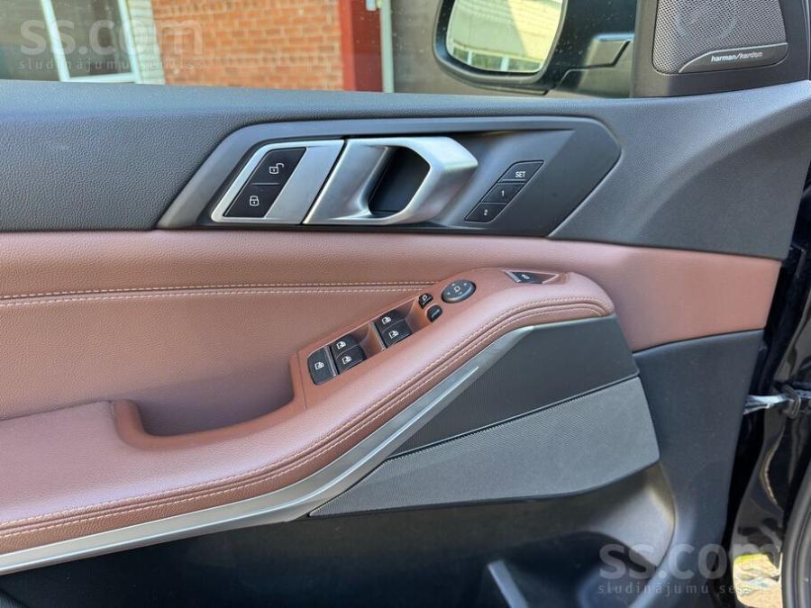 Melns BMW X5 2020 Rīga, ar dzinēja tilpumu 3.00 L un nobraukumu 146 tūkst. km par 42350 €, foto 8 vietnē AUTOMOTO.COM.LV