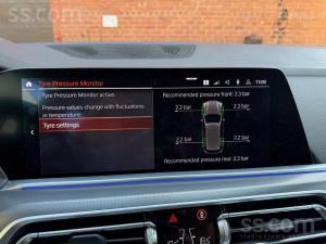 Melns BMW X5 2020 Rīga, ar dzinēja tilpumu 3.00 L un nobraukumu 146 tūkst. km par 42350 €, foto 15 vietnē AUTOMOTO.COM.LV