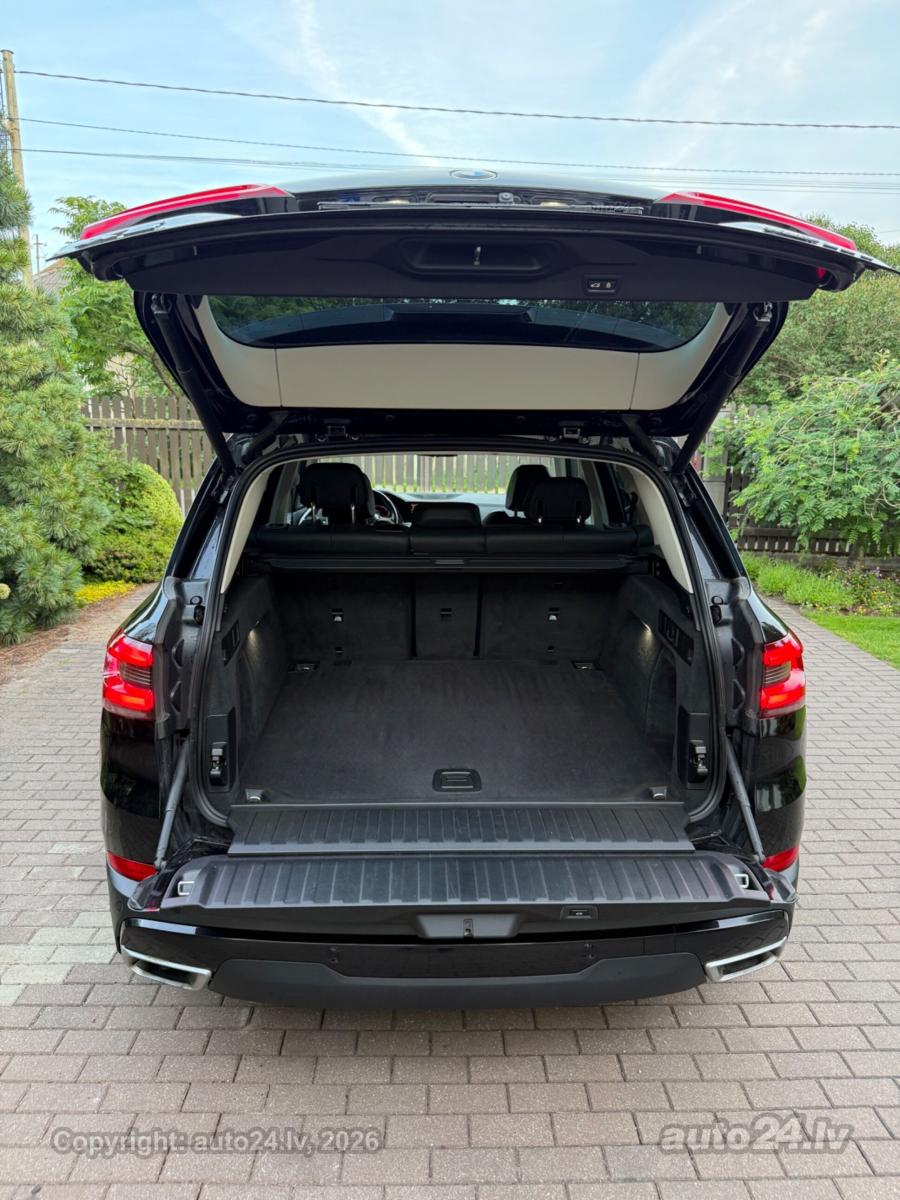 Melns BMW X5 2020 Rīga, ar dzinēja tilpumu 3.00 L un nobraukumu 147 tūkst. km par 36900 €, foto 8 vietnē AUTOMOTO.COM.LV