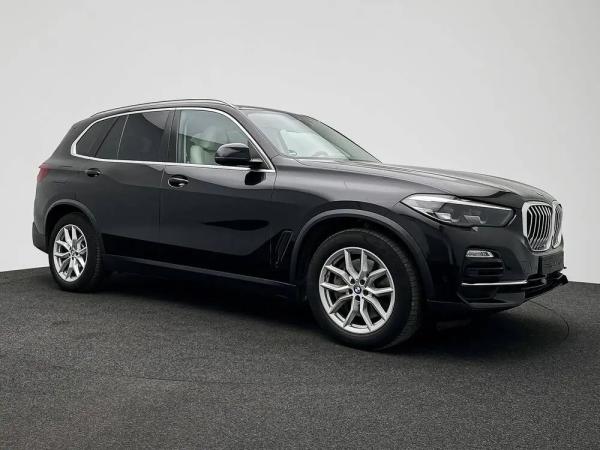 Melns BMW X5 2020 Rīga, ar dzinēja tilpumu 3.00 L un nobraukumu 183 tūkst. km par 36990 €, foto 4 vietnē AUTOMOTO.COM.LV