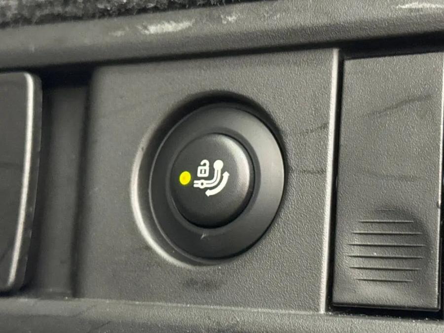 Melns BMW X5 2020 Rīga, ar dzinēja tilpumu 3.00 L un nobraukumu 183 tūkst. km par 36990 €, foto 28 vietnē AUTOMOTO.COM.LV