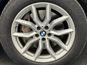 Melns BMW X5 2020 Rīga, ar dzinēja tilpumu 3.00 L un nobraukumu 183 tūkst. km par 36990 €, foto 40 vietnē AUTOMOTO.COM.LV